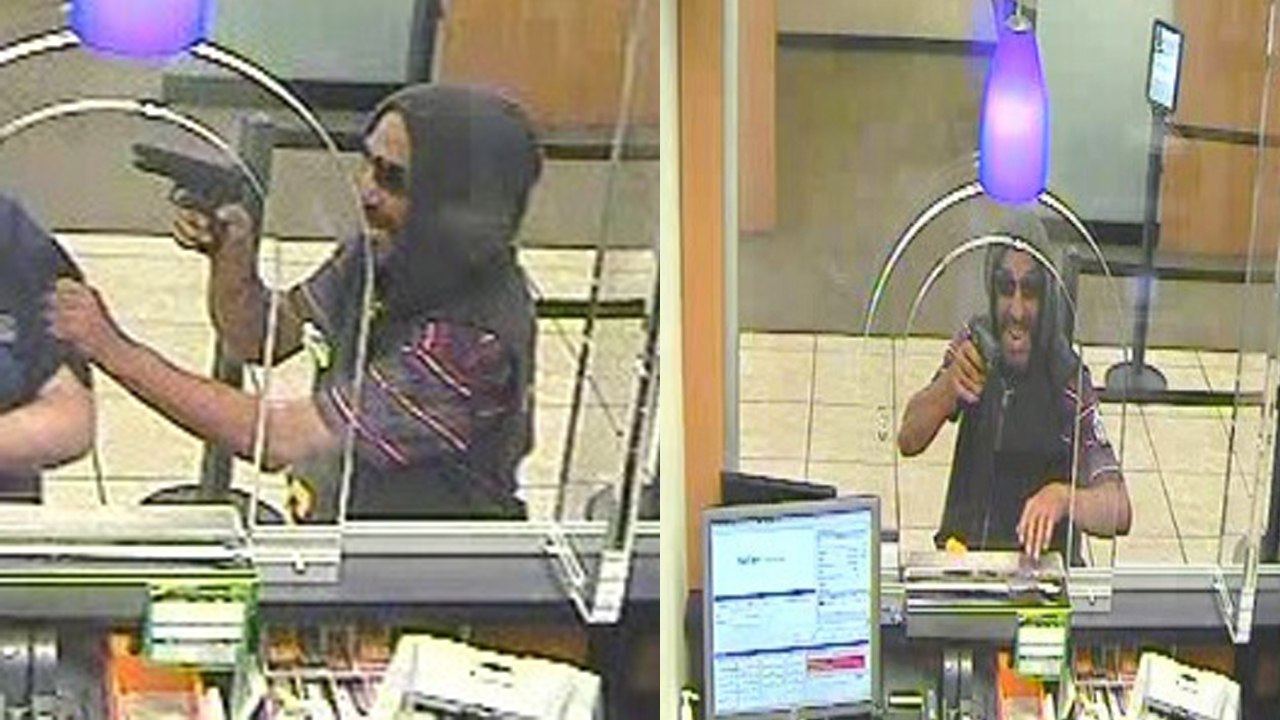 Man Robs Chase Bank Branch In Hollywood At Gunpoint Fbi Says